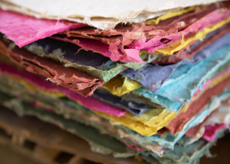 Eco-friendly Gifts Made From Elephant Poop – POOPOOPAPER™